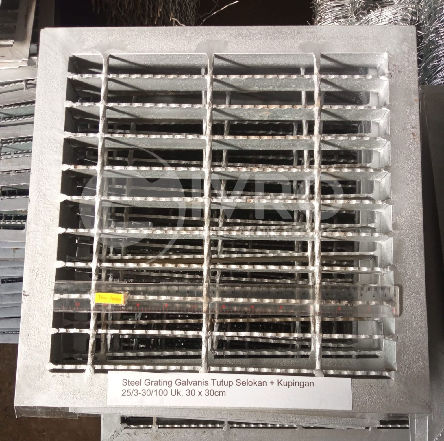 Pabrik Steel Grating Custom 40x40cm - Pabrik Steel Grating